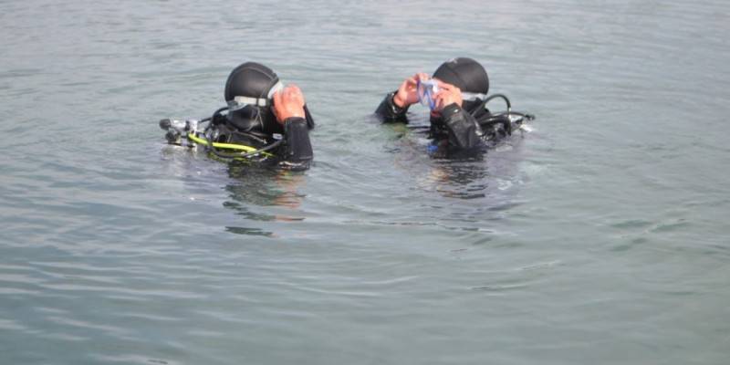 ГОЛД ЖИВСЭН 13 НАСТАЙ ХҮҮГ ЭРЭН ХАЙЖ БАЙНА