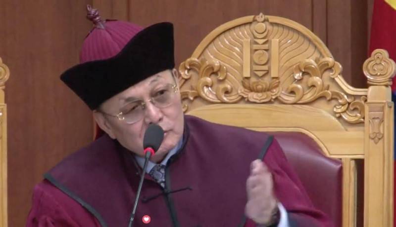 ҮНДСЭН ХУУЛИЙН ЦЭЦИЙН ГИШҮҮН Д СУГАРЫН БҮРЭН ЭРХИЙН ХУГАЦАА ӨНӨӨДӨР ДУУСГАВАР БОЛЖ БАЙНА