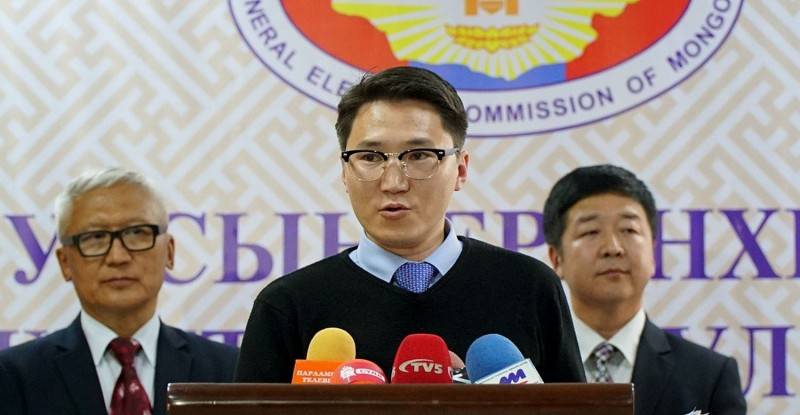 СОЛОНГОСЫН ИРГЭН Ю ВАН СҮ С ГАНБААТАРТ 50 САЯ ВОНН ӨГСӨН ГЭДГЭЭ НОТОЛЛОО