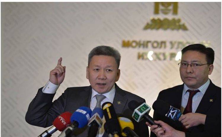 УИХ ЫН ГИШҮҮН Л БОЛД Ж БАТЗАНДАН НАР ШИНЭ НАМ БАЙГУУЛНА