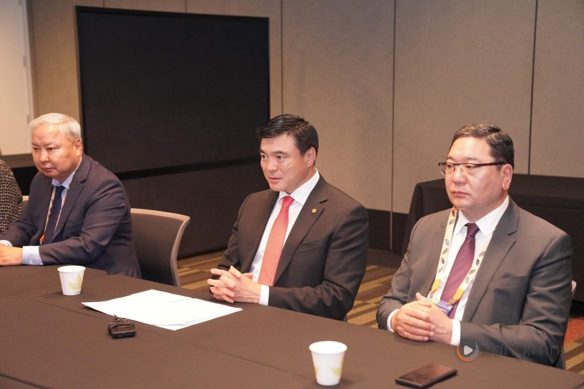 Шадар сайд С Амарсайхан Австралийн Онцгой байдлын сайд бөгөөд Хөдөө аж ахуй ой загасны аж