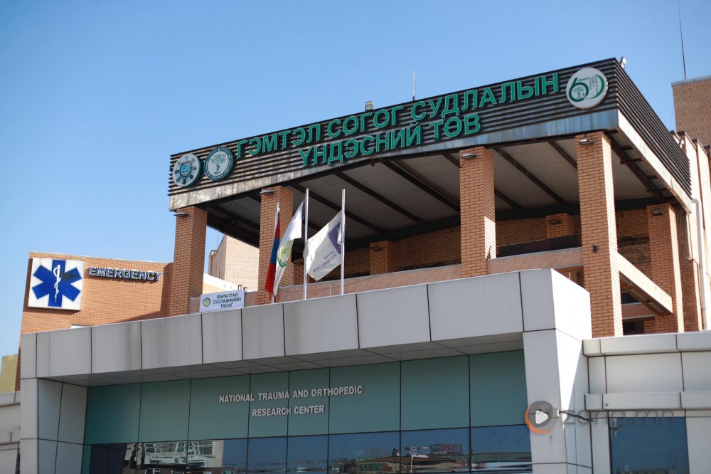 Гурван настай хүү маргааш Турк улсыг зорихоор болжээ